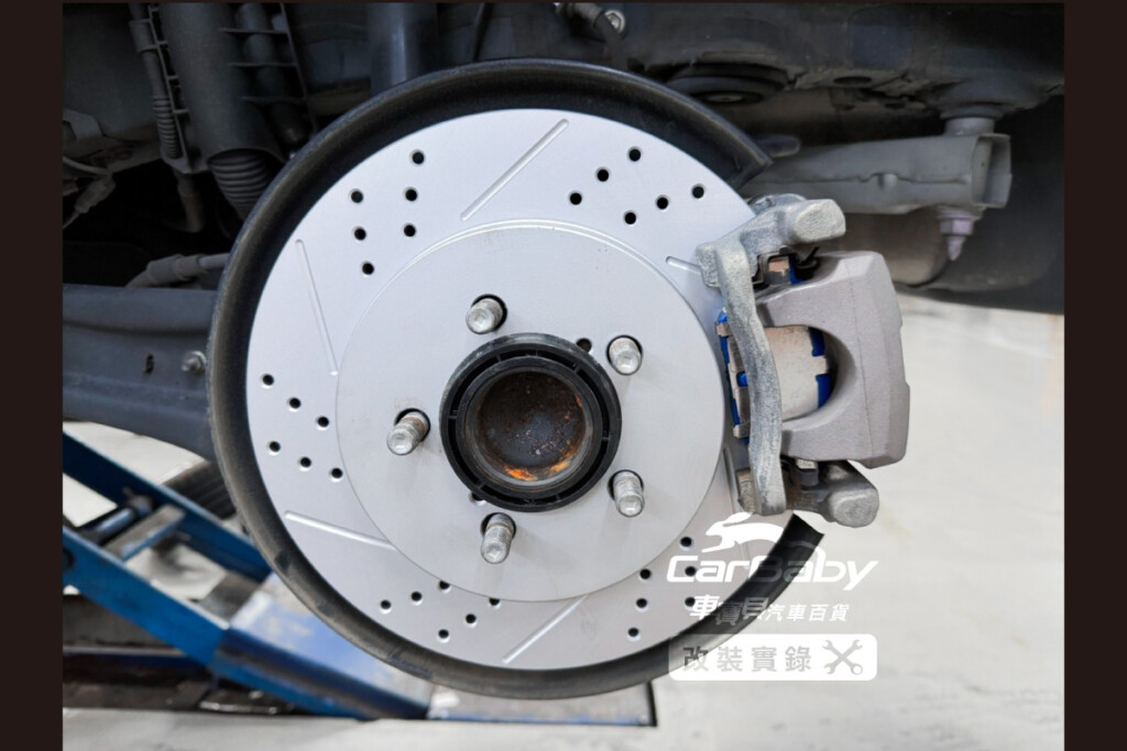 TOYOTA ALTIS 2020年 汽車改裝｜AP RACING 9200 大四卡鉗配330劃線打孔浮動碟盤｜CS後劃線打孔碟盤+陶瓷來令片 ...